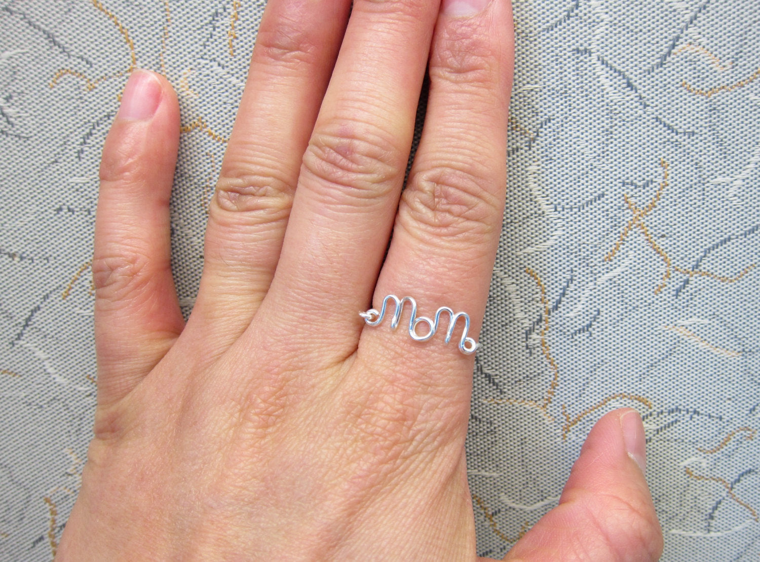 Dainty Wire Mom Ring-Sterling Silver – Purple Poem Craft